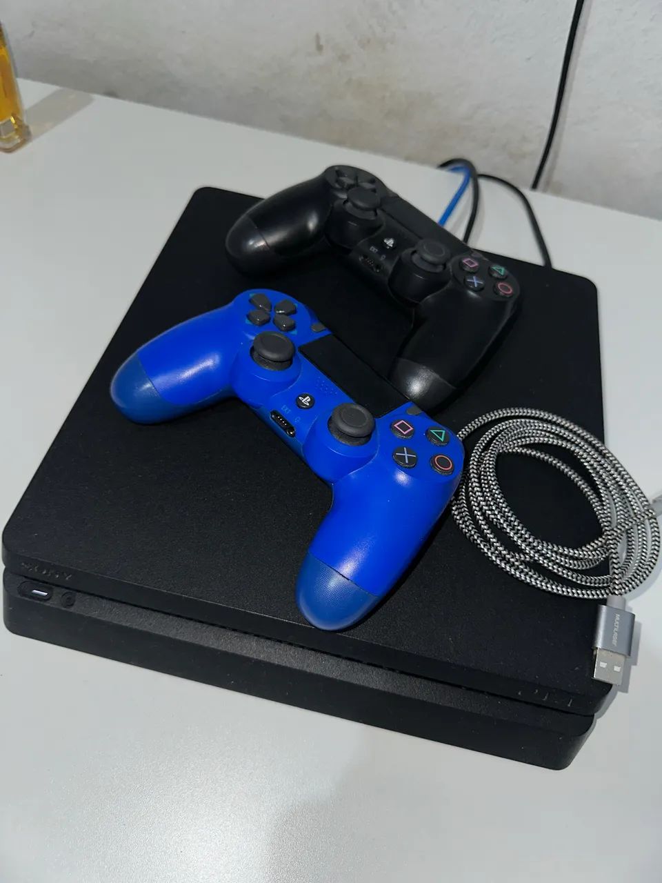 Ps4 Zero 3 jogos e 2 controles - Consoles de Vídeo Game - Olaria ...