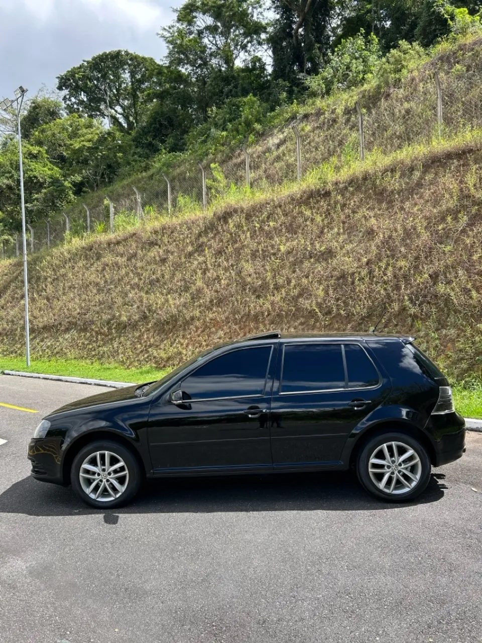 VOLKSWAGEN GOLF 2011 Usados e Novos