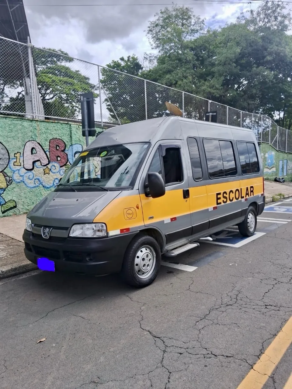"carro escolar" - Carros Usados e Novos à venda