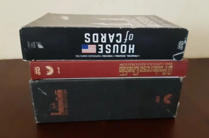 Box filmes e série DVDs House of Cards e 2 Box Poderoso Chefão - CDs ...