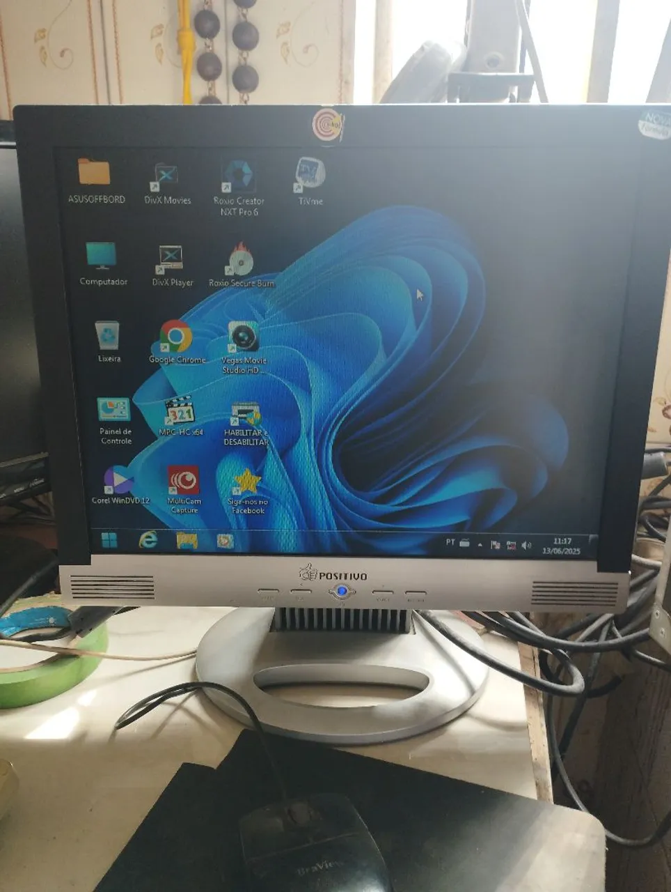 "monitor positivo 9 polegadas" no Brasil