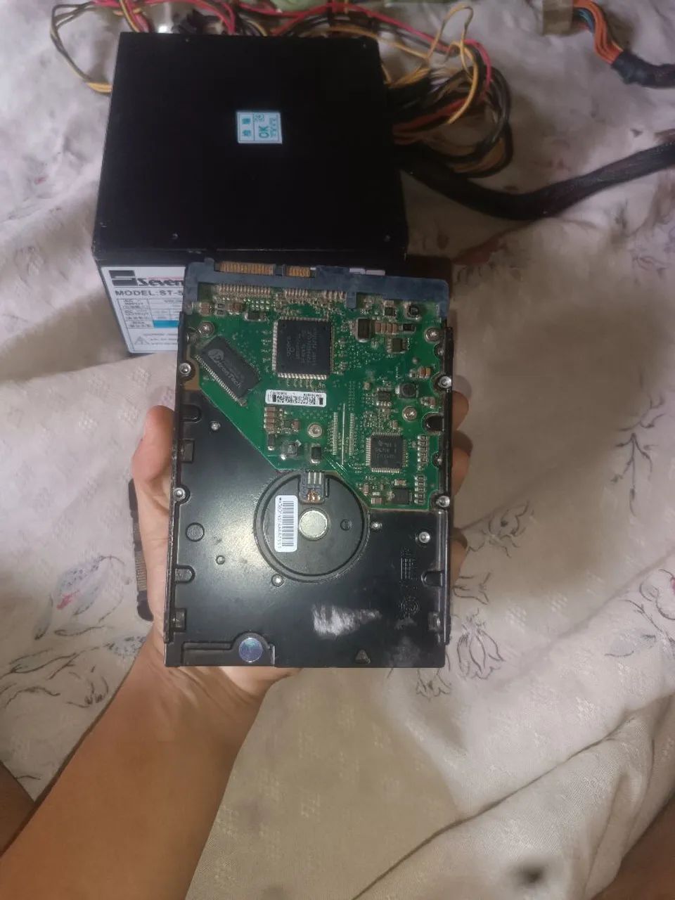 Seagate Barracuda 7200.7 de 160 GB / (SSD) interno Goldenfir de 120 GB ...