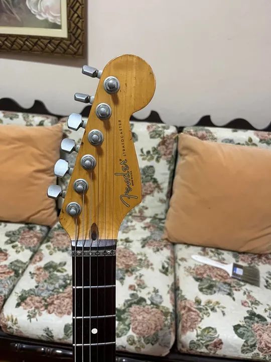Guitarra Fender Strat Plus ano 93 - Instrumentos musicais - Centro ...