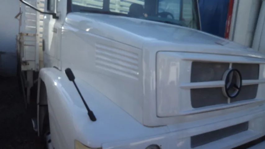 Caminhão Mercedes 1620 ano 1998 com carroceria de madeira de 8,10m truck - Caminhões - Paulicéia ...