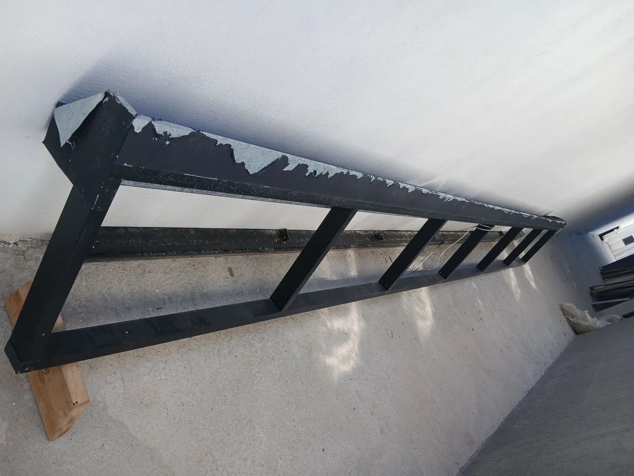 Vendo uma estrutura de alumínio com cobertura de policarbonato 5,90 ...