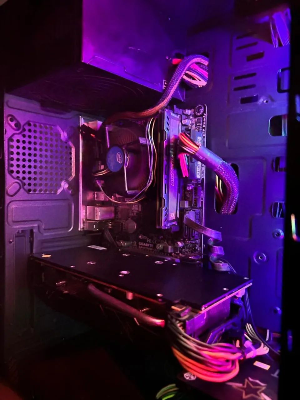 PC Gamer | i5 7500 7ª Gen 3.80Ghz | RX 580 8GB | SSD + HD | 12GB Ram ...