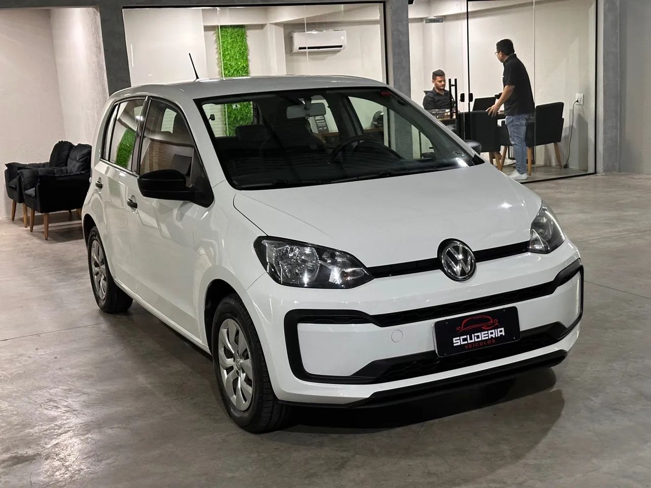 VOLKSWAGEN UP! 2018 Usados e Novos