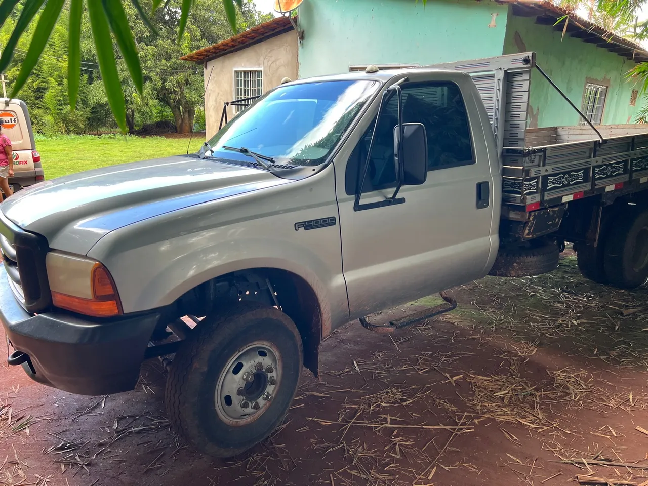 FORD F-4000 Usados e Novos