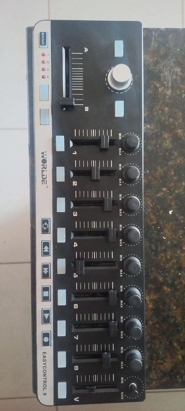 Controlador worlde | +47 anúncios na OLX Brasil