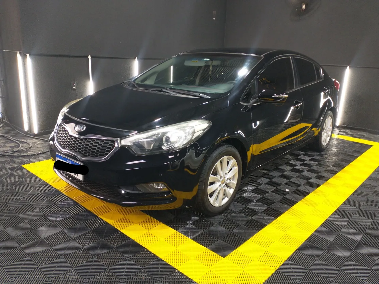 KIA MOTORS Cerato 2014 Usados e Novos
