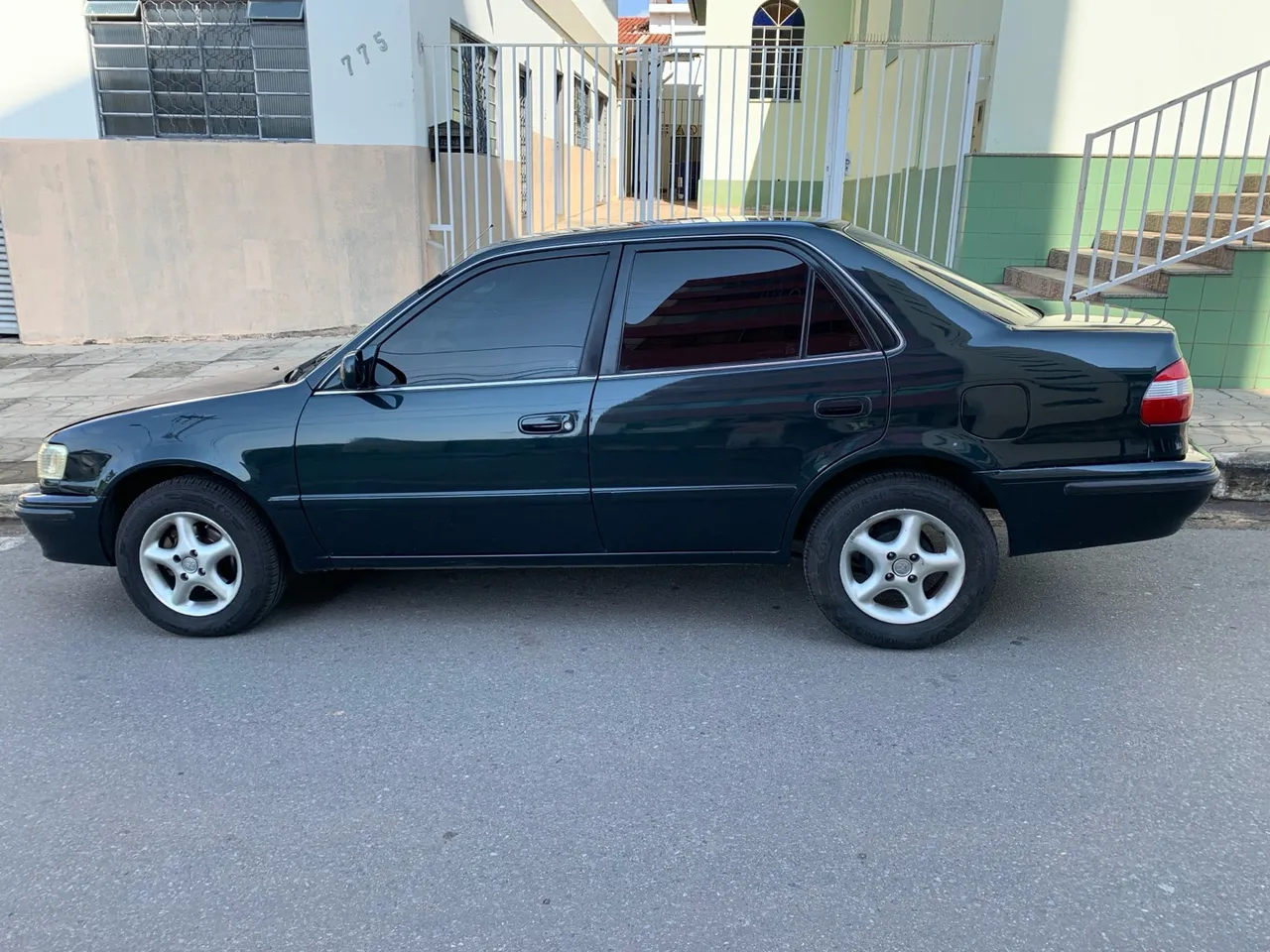 TOYOTA COROLLA 2000 Usados e Novos
