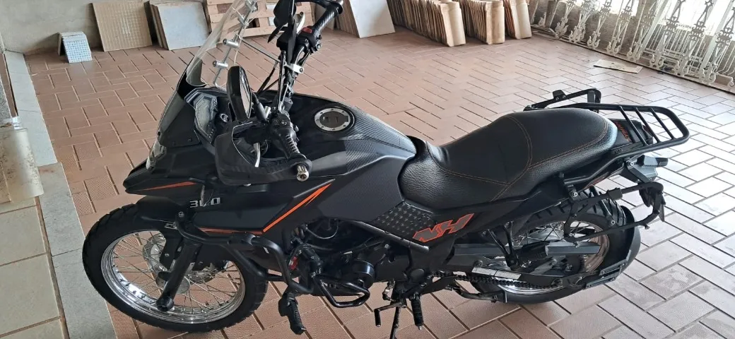 Motos DAFRA NH 300 no Brasil