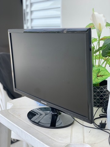 Monitor 75hz 24 polegadas | +274 anúncios na OLX Brasil