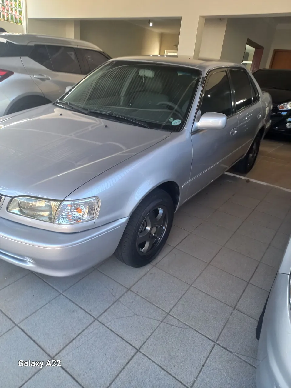 TOYOTA COROLLA 2000 Usados e Novos