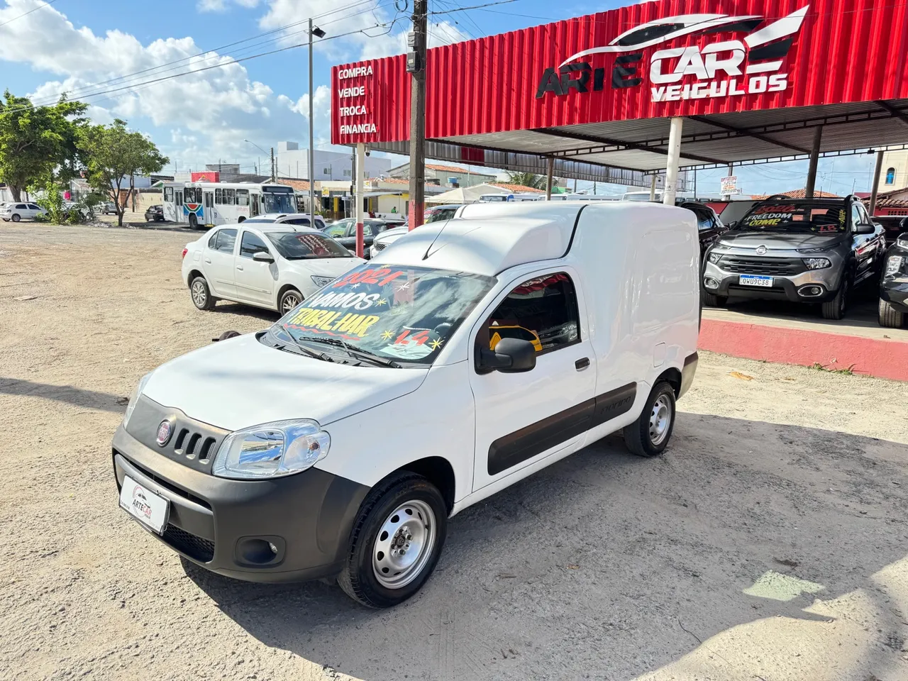 "carros com bau" no Brasil