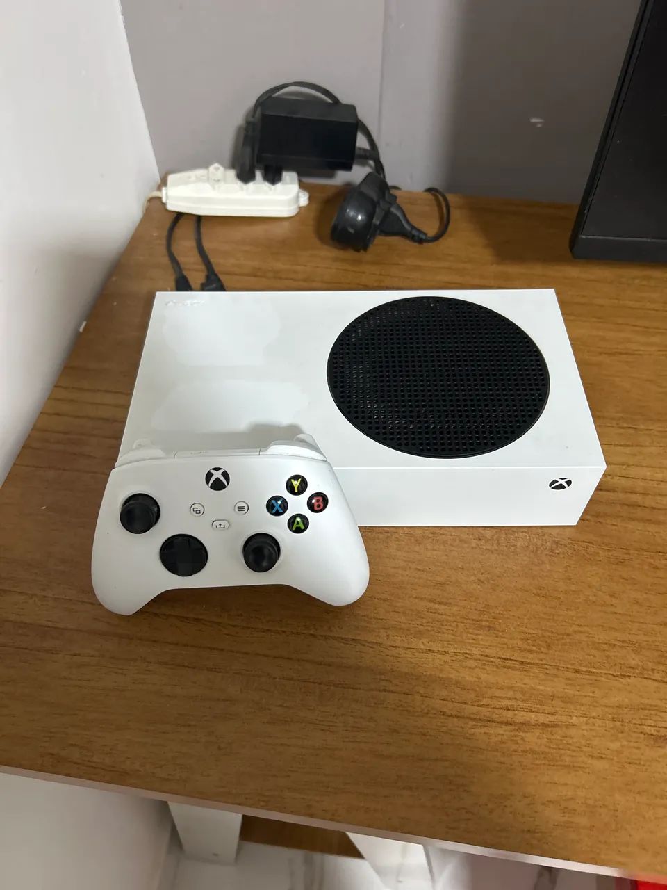 Xbox series s 500GB com um controle - Consoles de Vídeo Game - Soteco ...