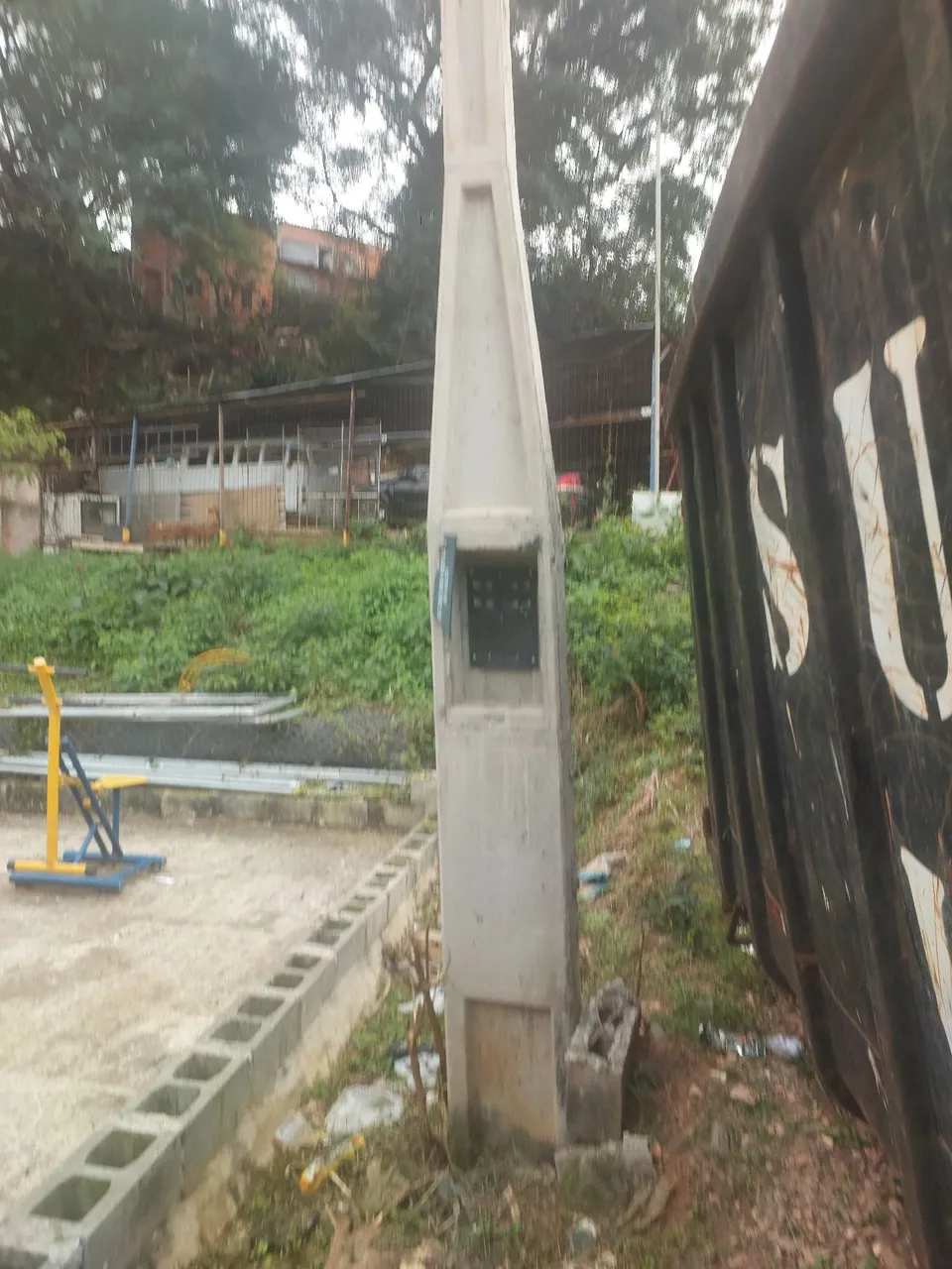"poste padrao energia" - Instalações Elétricas e Hidráulicas no Brasil