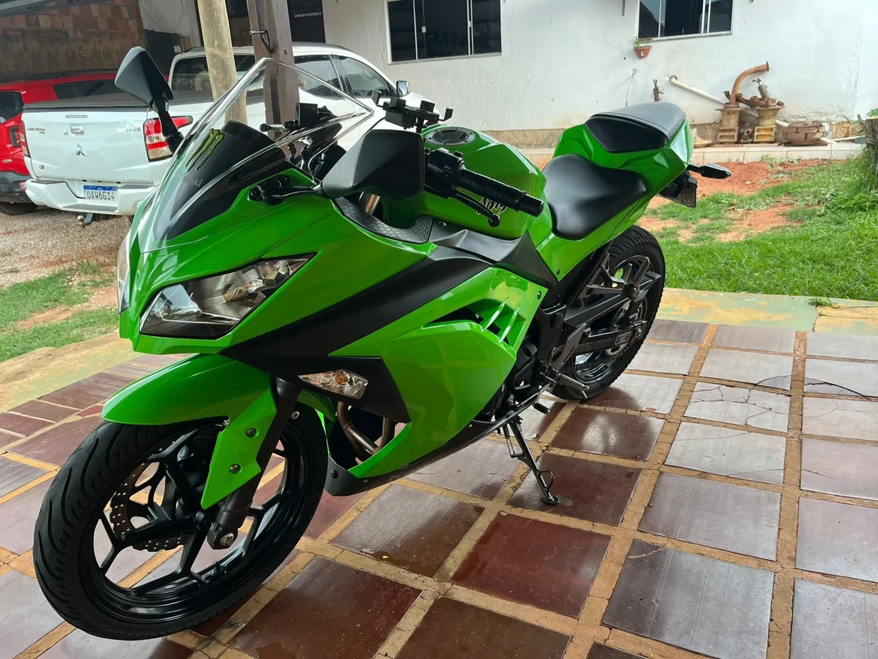 Motos KAWASAKI NINJA 300 no Brasil