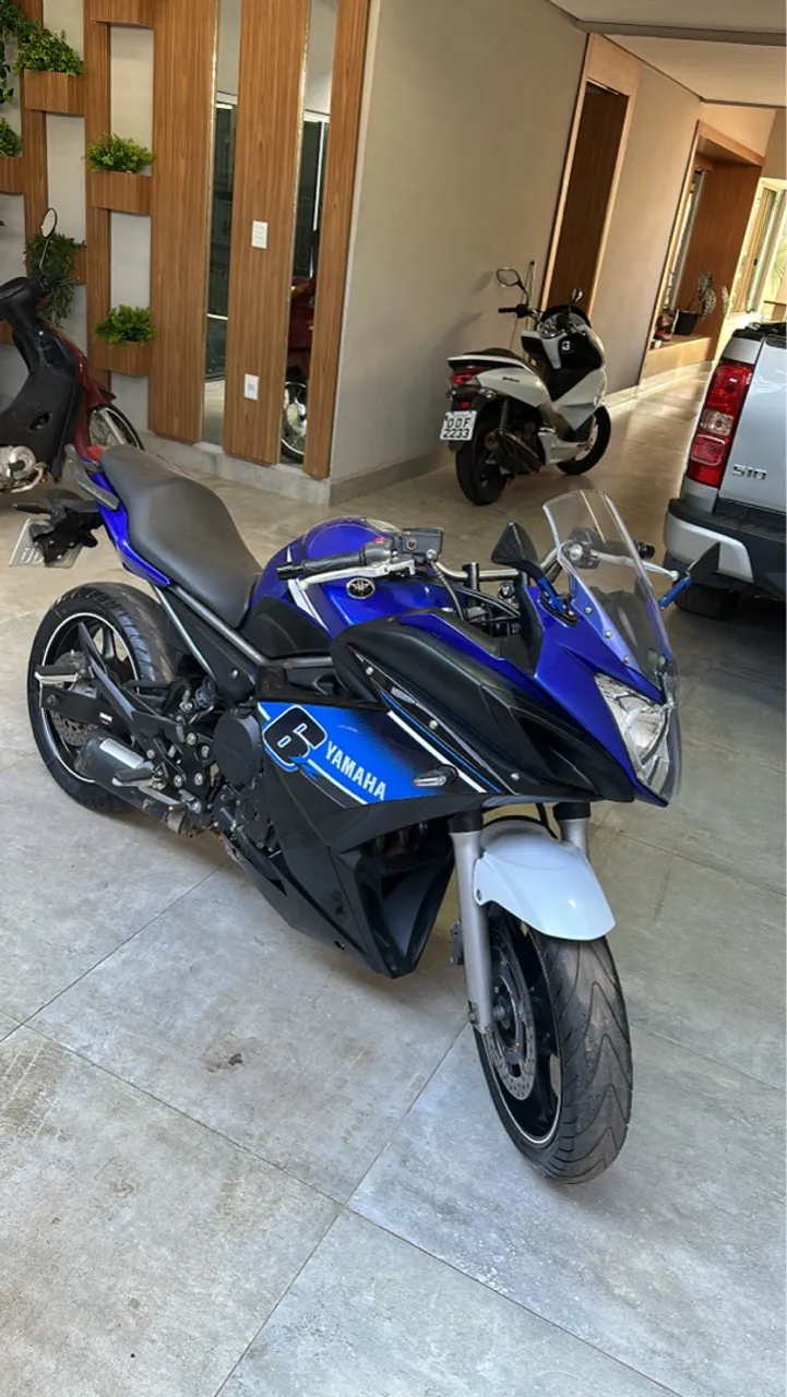 Motos YAMAHA XJ6 2013 no Brasil