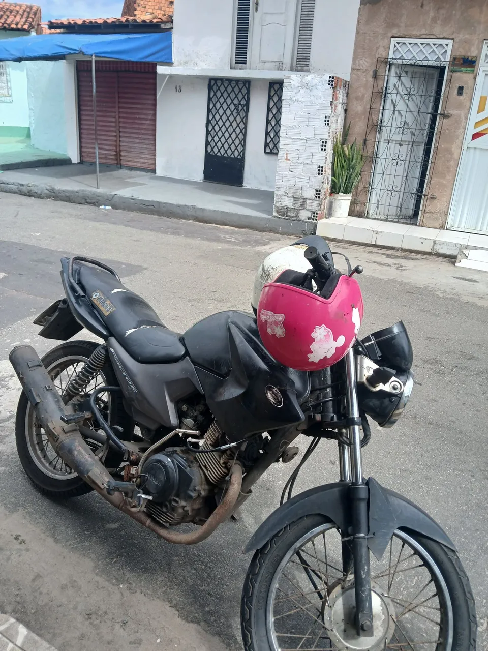 Motos YAMAHA FACTOR 2011 no Brasil
