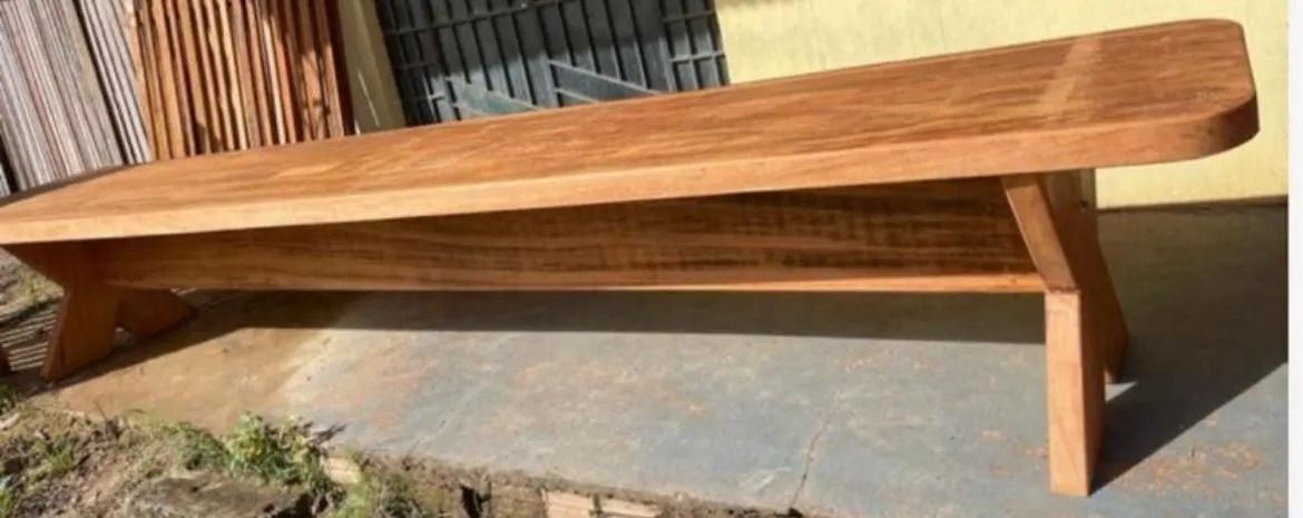 Banqueta de madeira maciça para área externa - Mesas - Buritis, Boa ...