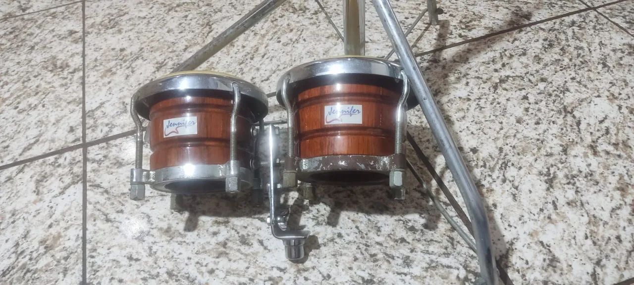 BONGO 2 tambores Jennifer - Instrumentos musicais - Olaria, Rio de ...