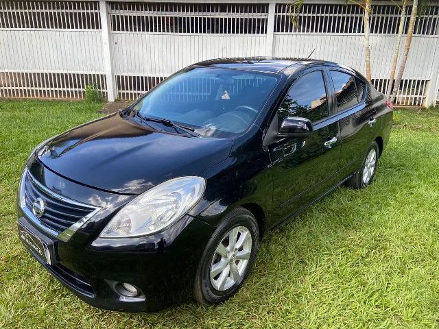 NISSAN VERSA 2013 Usados e Novos