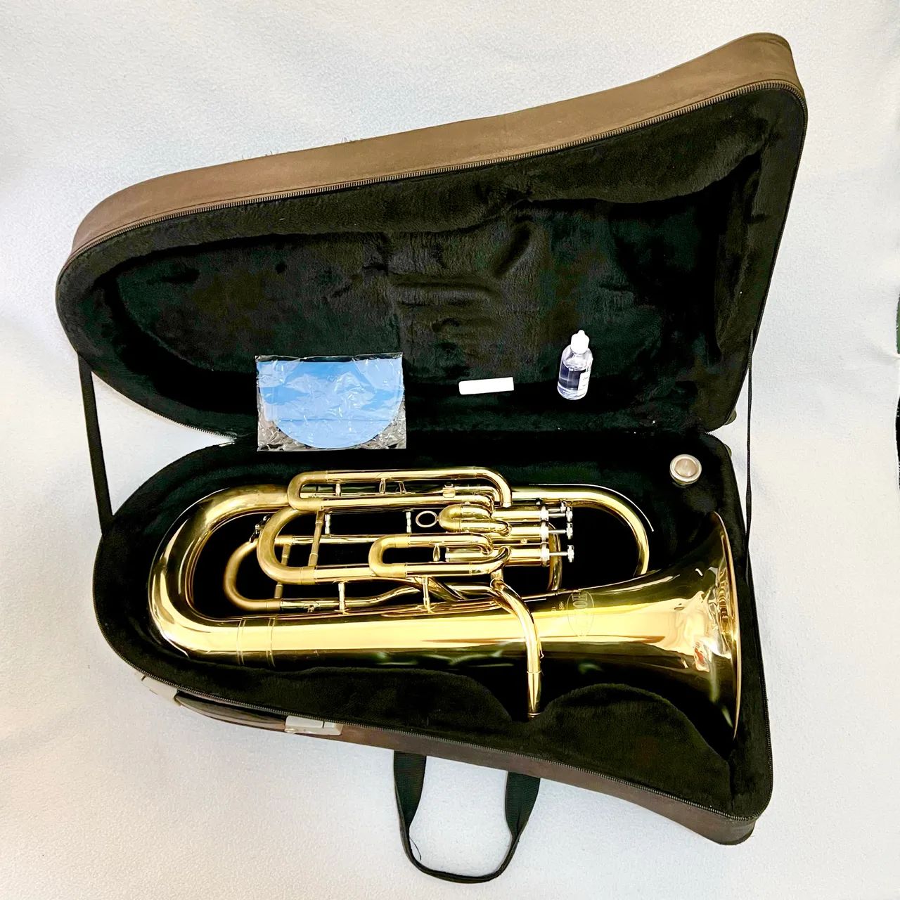 BOMBARDINO EUPHONIUM HOYDEN HBB-50L - Instrumentos musicais - Nossa ...
