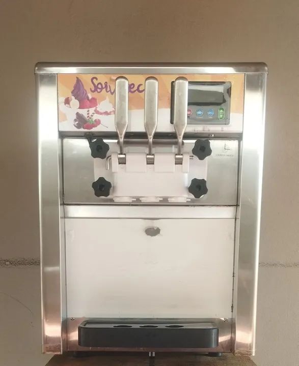 Máquina de Sorvete 3 Sabores - Equipamentos Para Comércio - Novo Brasil ...