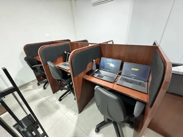 "baias de call center" no Brasil