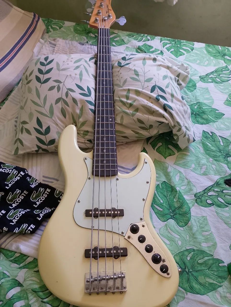 Contrabaixo Tagima série TW, ativo.Semi-novo - Instrumentos musicais ...