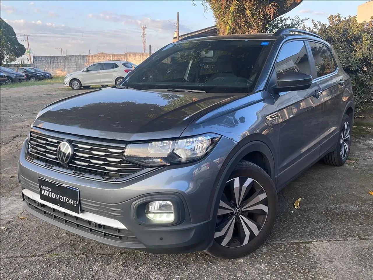 VOLKSWAGEN Usados e Novos - Taubaté, SP