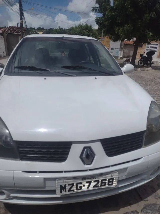 RENAULT CLIO 2005 Usados e Novos