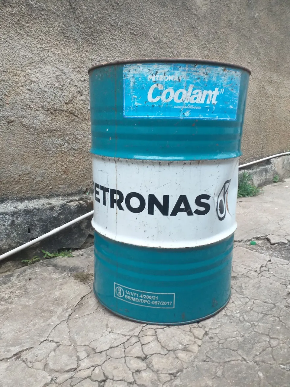 "tambores de 200 litros" no Brasil