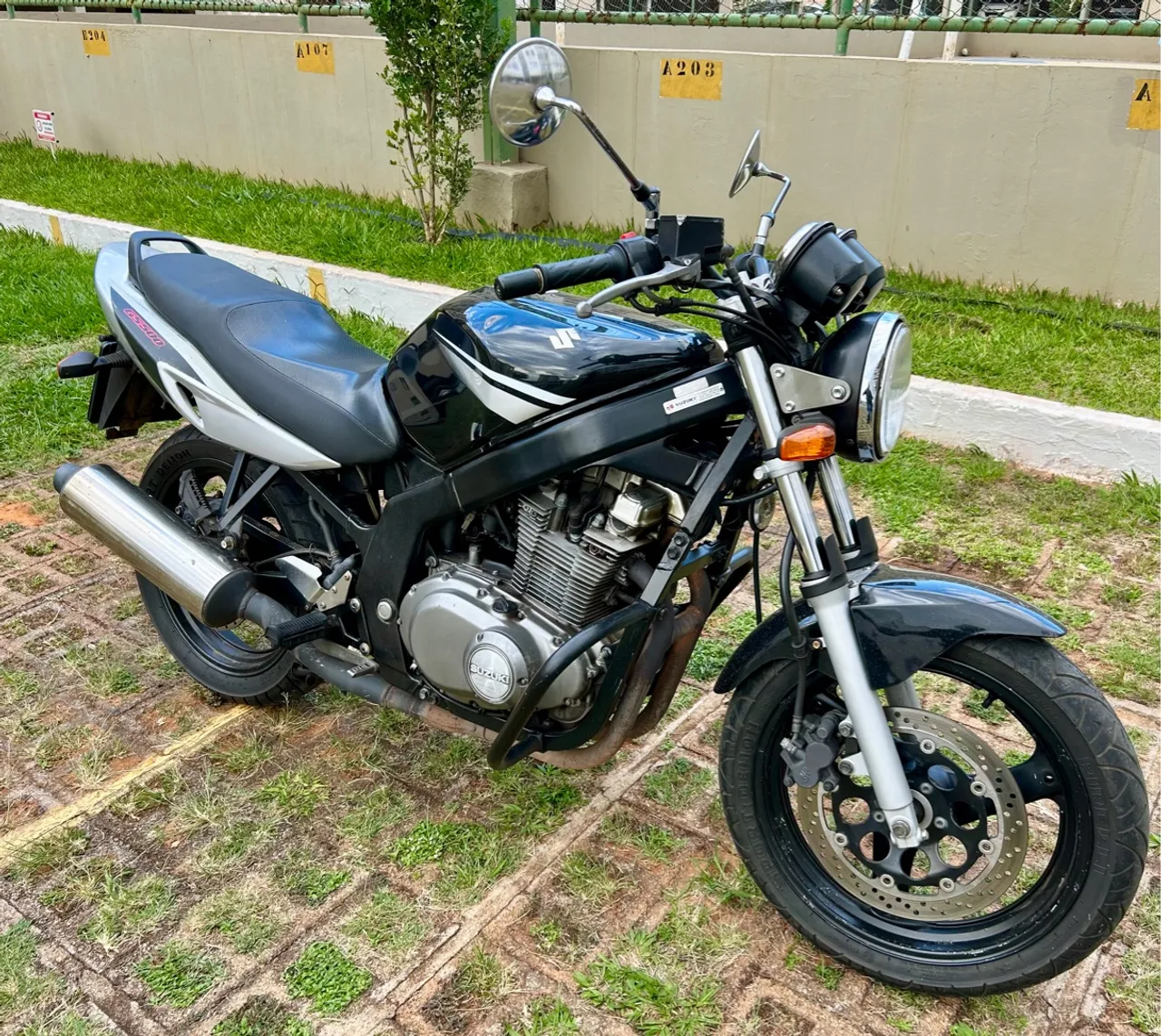 Motos SUZUKI GS no Brasil