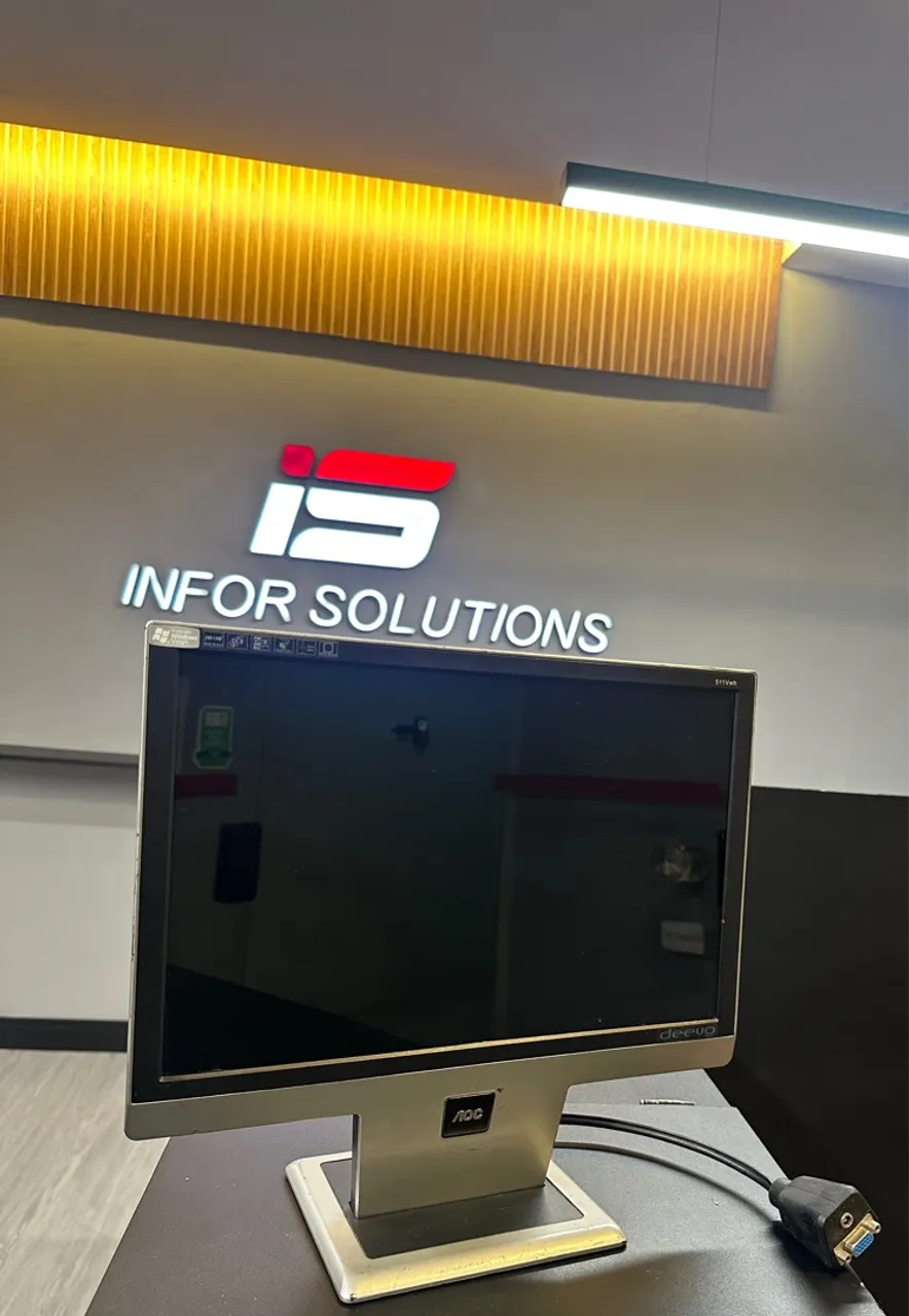 "monitor de 15 polegadas" no Brasil