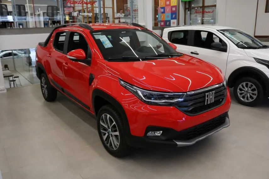 FIAT STRADA 2025 Usados e Novos
