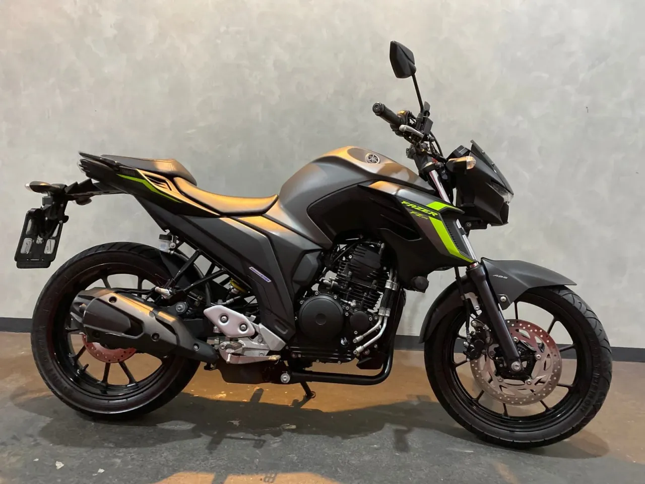 Motos YAMAHA FZ25 2024 no Brasil