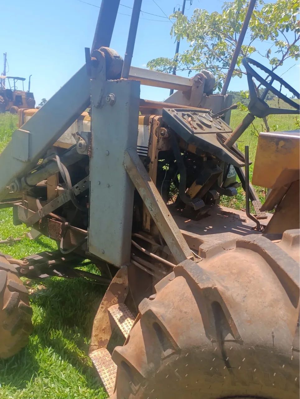 Vendo ou troco trator CBT - Caminhões - Rio Bonito do Iguaçu 1465245632 ...