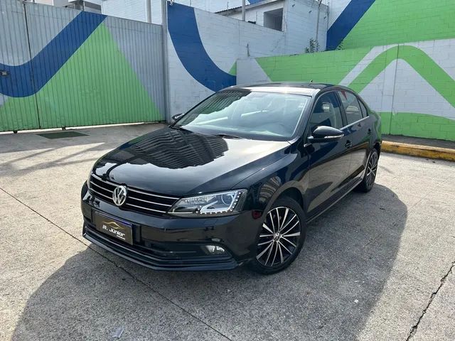 VOLKSWAGEN JETTA 2017 Usados e Novos