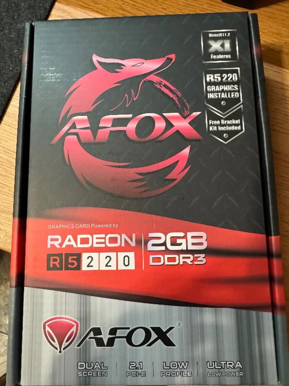 Placa de vídeo AMD Afox Radeon R5 Series R5 220 AFR5220-2048D3L9-V2 2GB ...