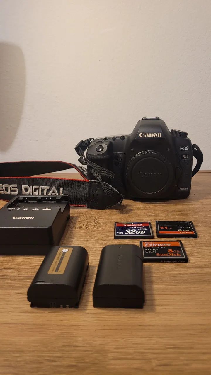 Canon 5d Mark II - full-frame - Câmeras e Filmadoras - Glória, Belo ...