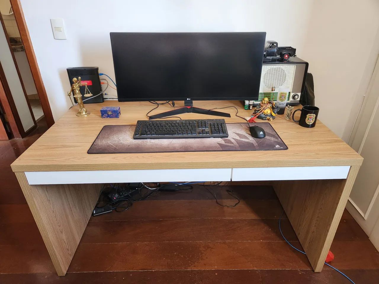 "mesa de escritorio simples" no Brasil