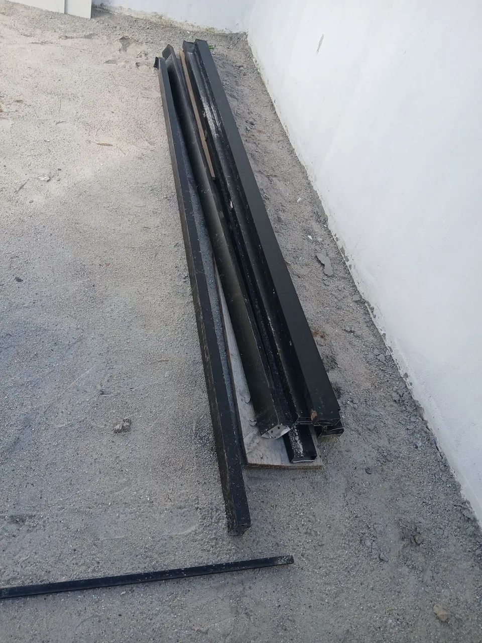 Vendo uma estrutura de alumínio com cobertura de policarbonato 5,90 ...