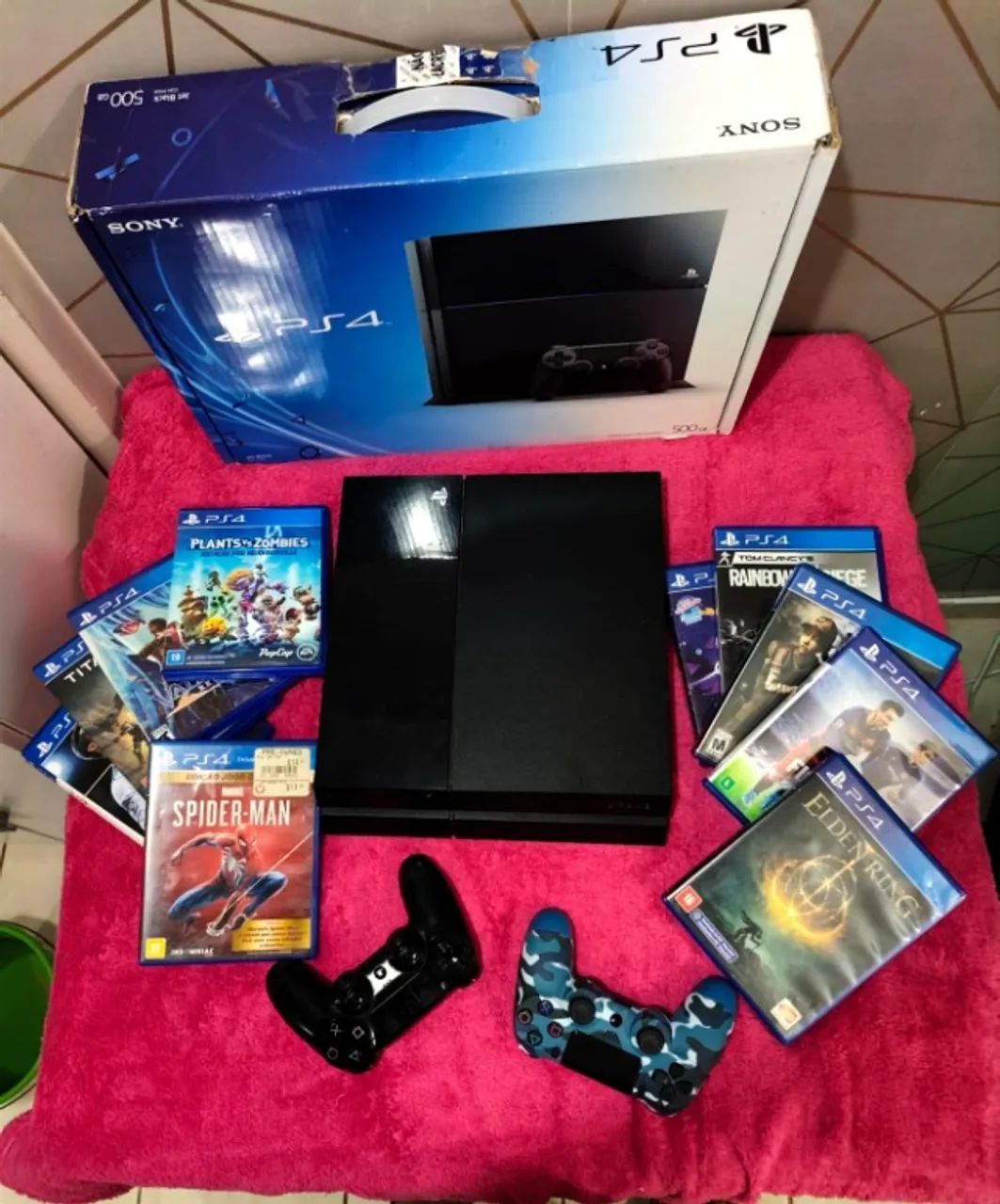 Ps4 com caixa e vários jogos - Ac cartão - Consoles de Vídeo Game ...
