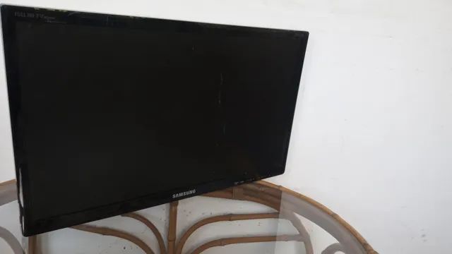 "monitores de 22 polegadas" no Brasil