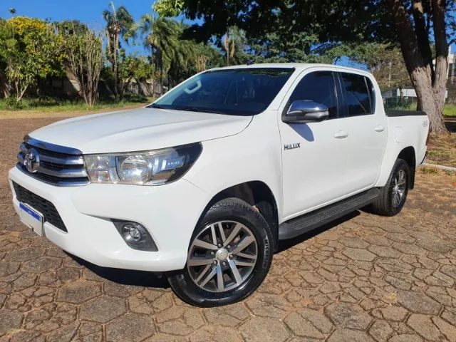 TOYOTA HILUX 2016 Usados e Novos