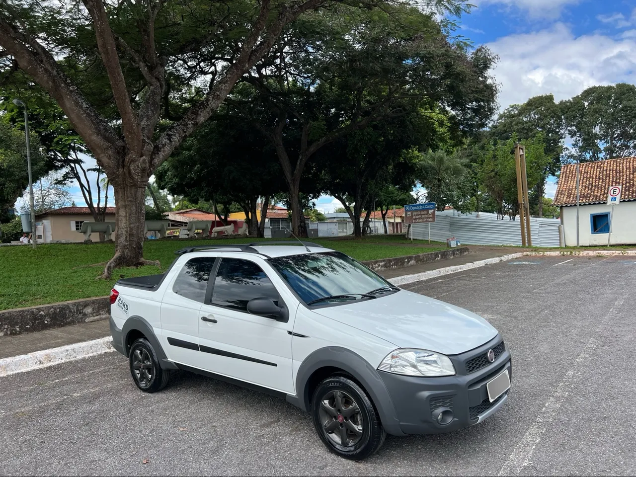 FIAT STRADA 2014 Usados e Novos