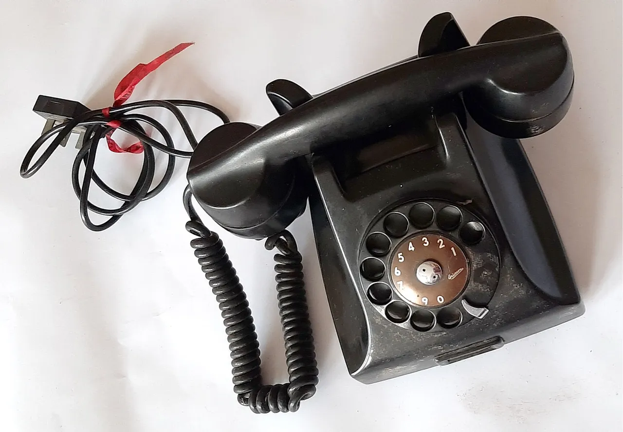 "telefones fixo antigos" - Telefonia Fixa e Sem Fio no Brasil