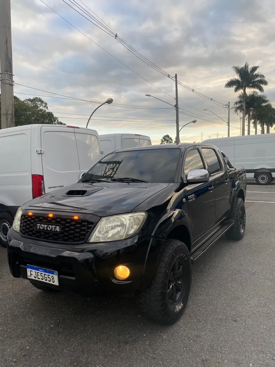 TOYOTA HILUX 2010 Usados e Novos